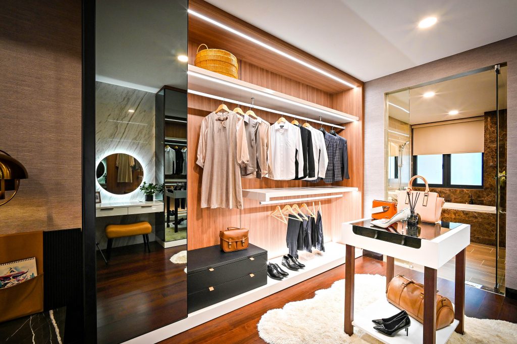 Best Closet Systems | Custom Made Cabinetry & More | Alpha Closets ...